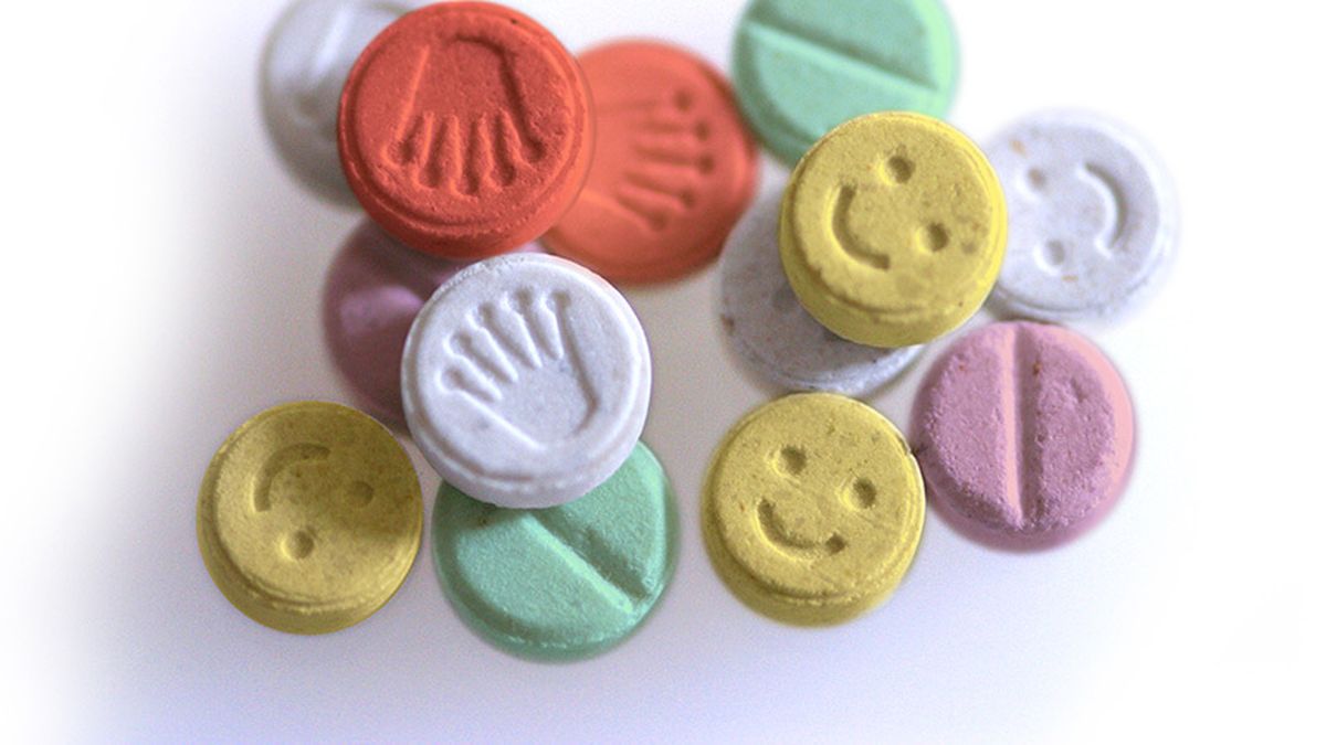 Qué es y qué produce el éxtasis, la droga que volvió a ser noticia