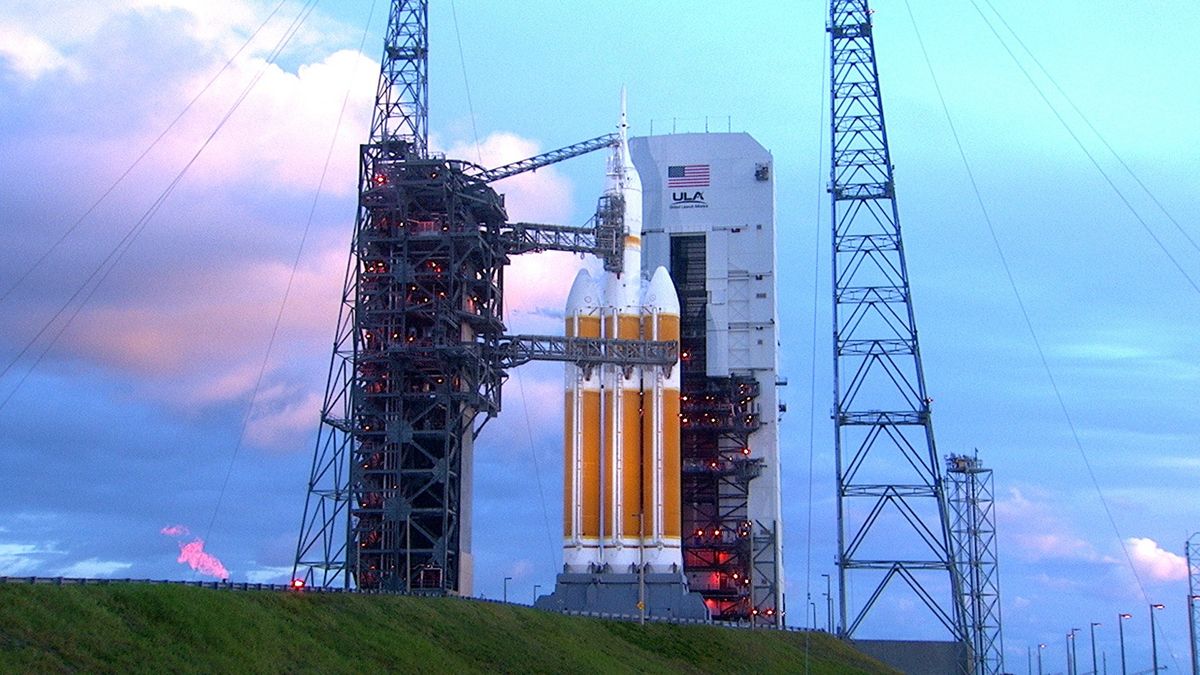 Falla del cohete posterga el lanzamiento de cápsula Orión