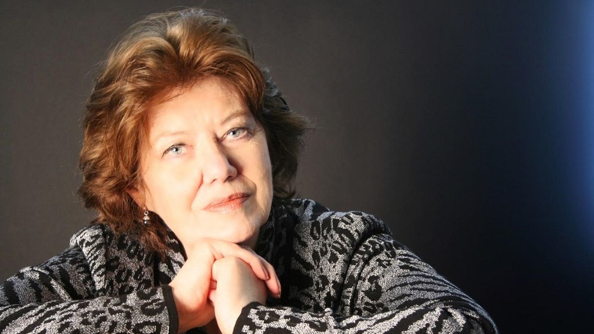 Murió la escritora Anne Perry, famosa por sus historias de detectives