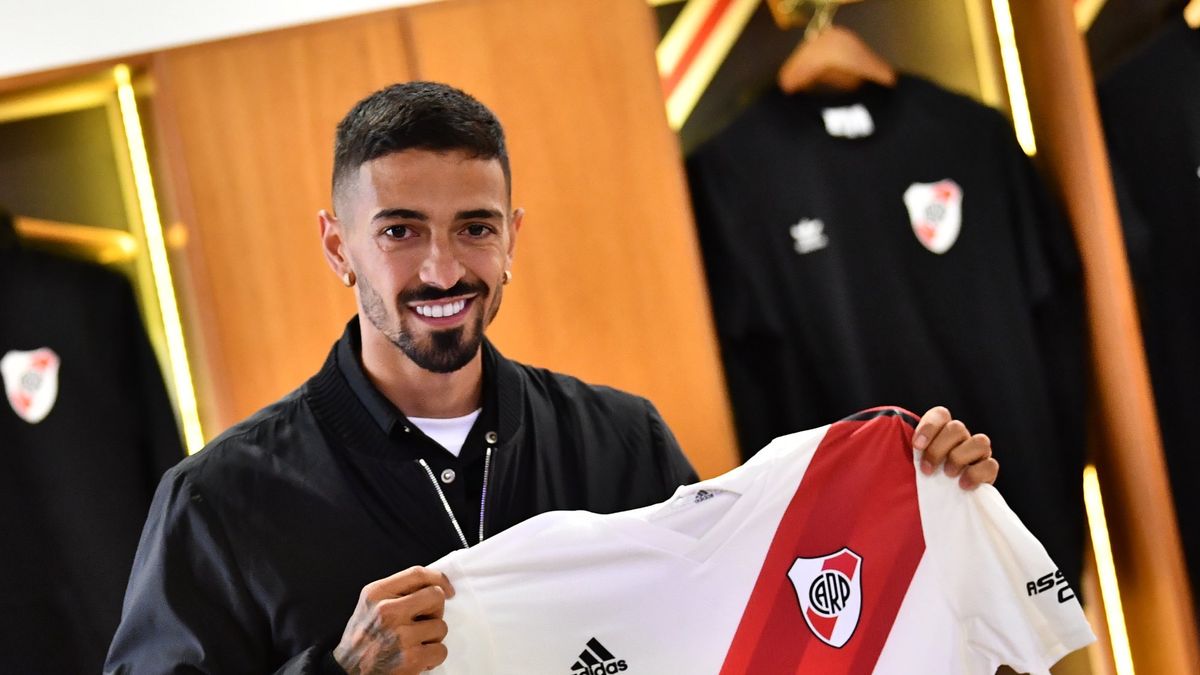 Manuel Lanzini firmó en River y ya estuvo con el plantel