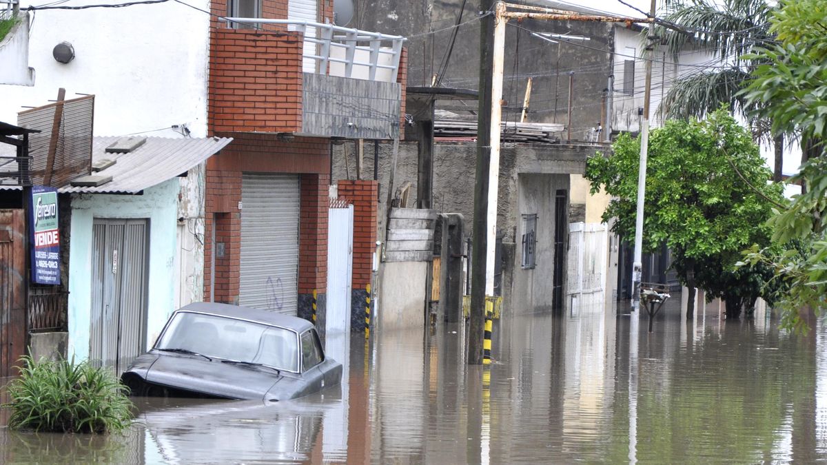 Inundaciones Hay 1700 Evacuados En La Matanza Y 116 En Luján