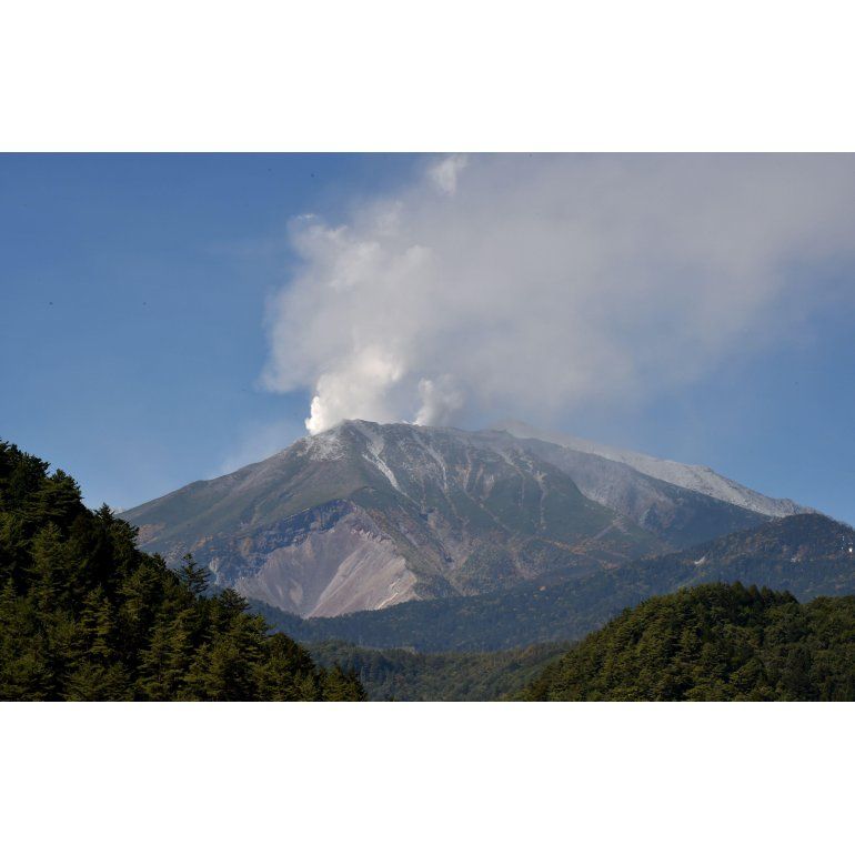 Increíbles imágenes de la erupción del volcán japonés Ontake