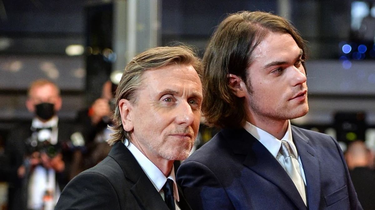 Murió el hijo del actor Tim Roth, el músico Cormac Roth