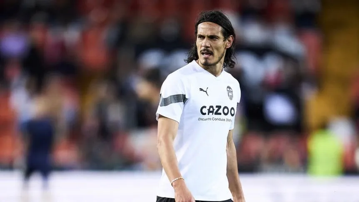 Edinson Cavani acordó su rescisión con Valencia y festeja Boca