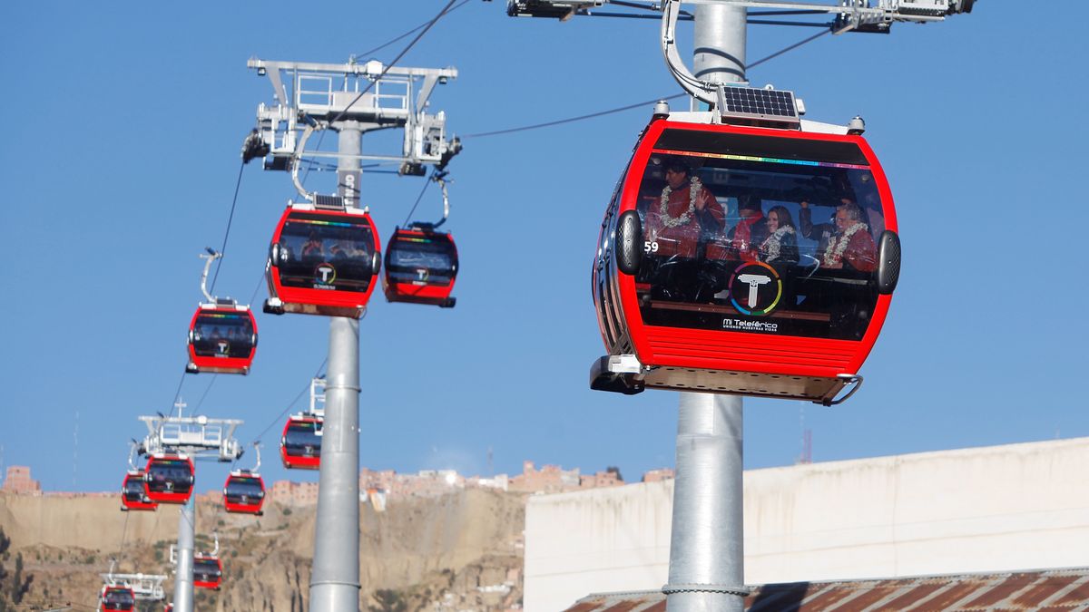 Bolivia inauguró el teleférico urbano más alto del mundo