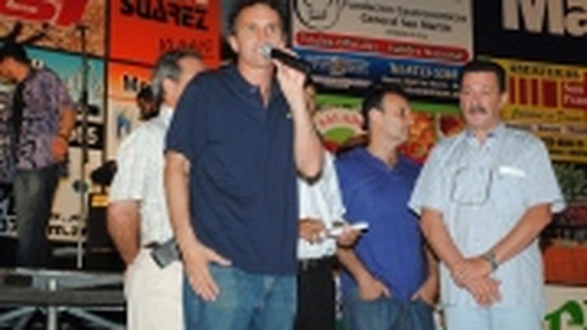 Festejaron los 80 años de José León Suárez