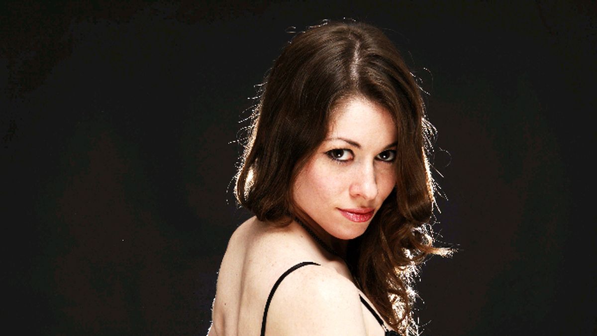 Daiana: una hermosa bailarina con curvas infartantes