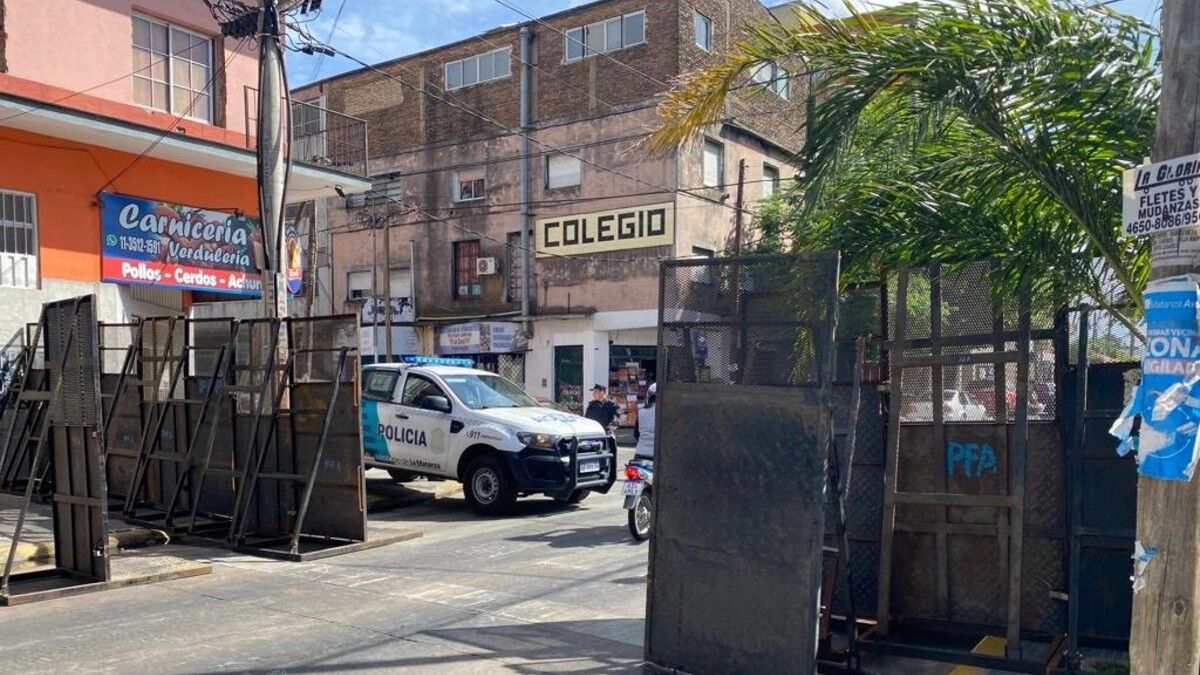 La Matanza: vallaron municipalidad y la plaza de San Justo