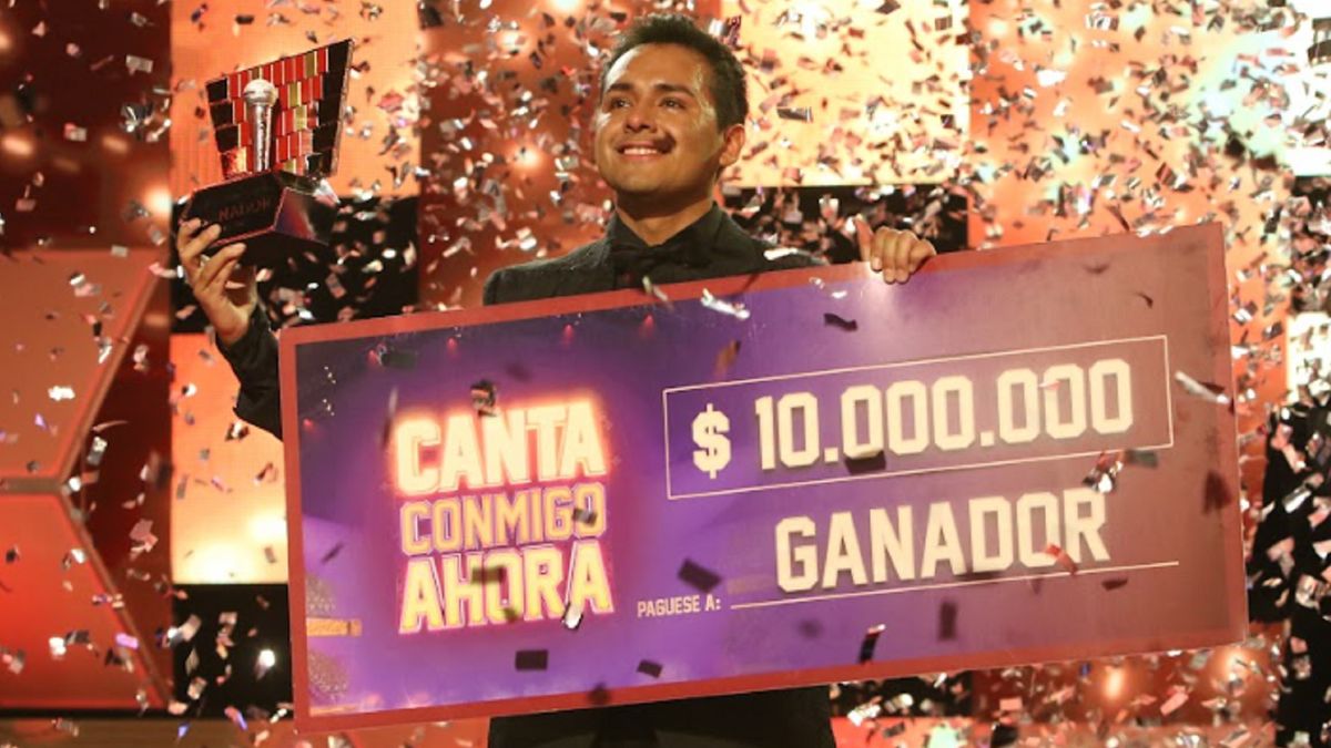 Canta Conmigo Ahora: Reyna es el Rey