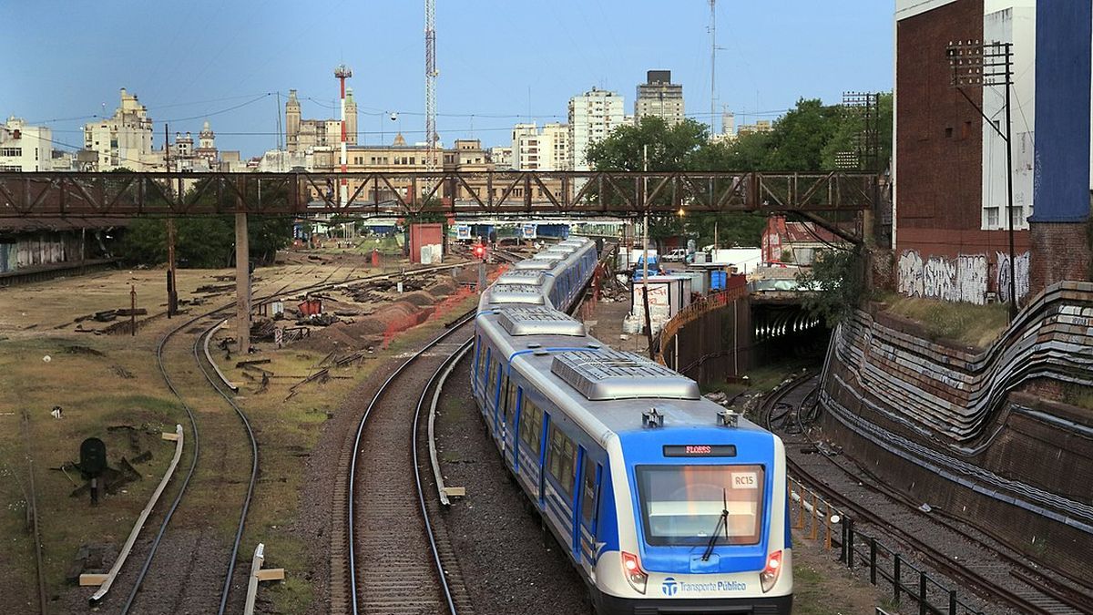 El Tren Sarmiento cambia su frecuencia nocturna: cuáles son los nuevos ...