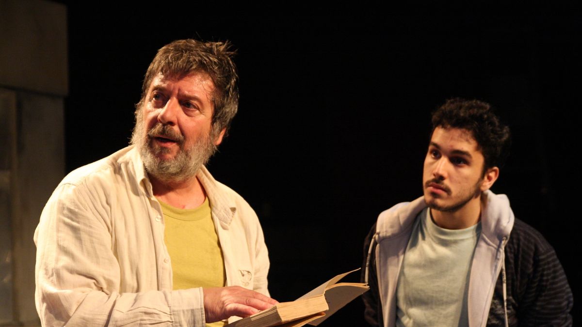 Manuel Callau: La televisión construye la subjetividad de la comunidad