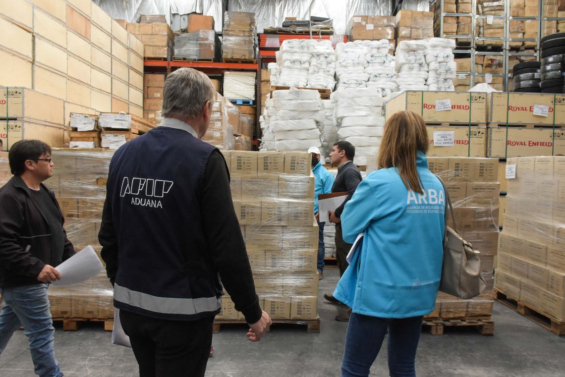 Aduana detectó una sobrefacturación en guantes de látex