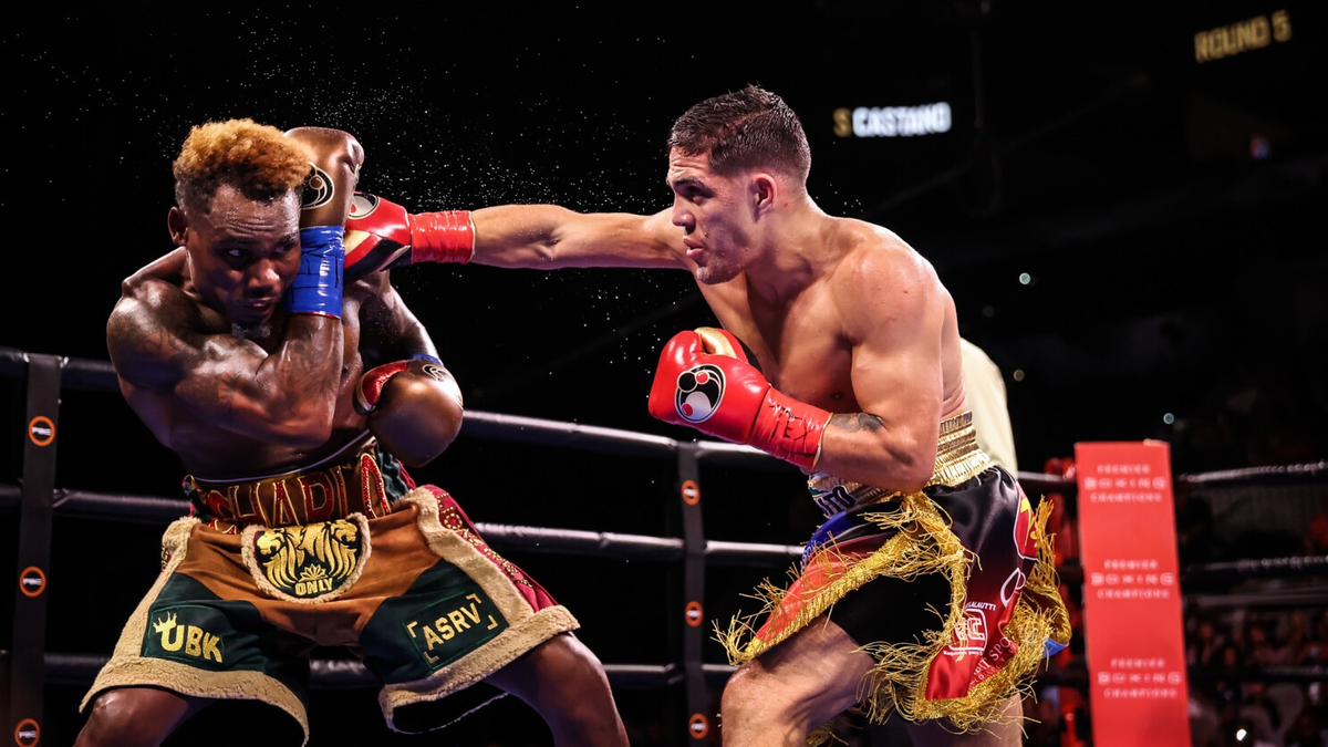 Brian Castaño quiere un triunfo histórico ante Charlo