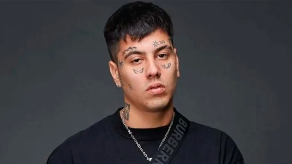 Duki anunció nuevo tema y en el video se lo ve sin tatuajes