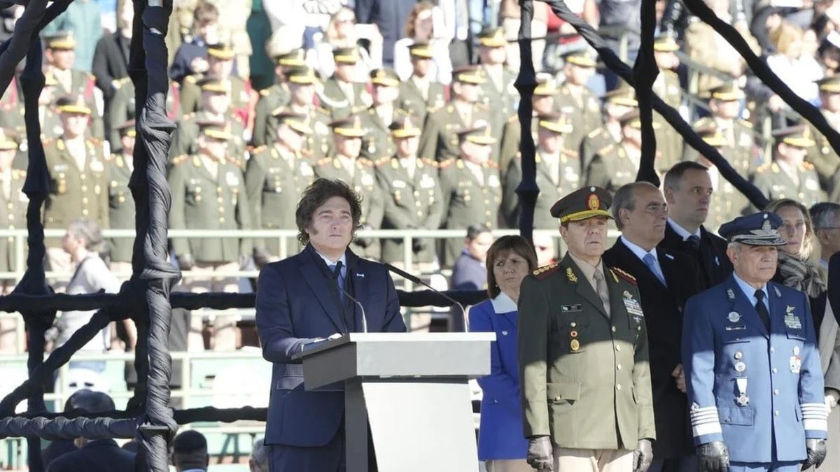 Día de la Bandera: Javier Milei tuvo su propio acto en el Campo de Polo ...
