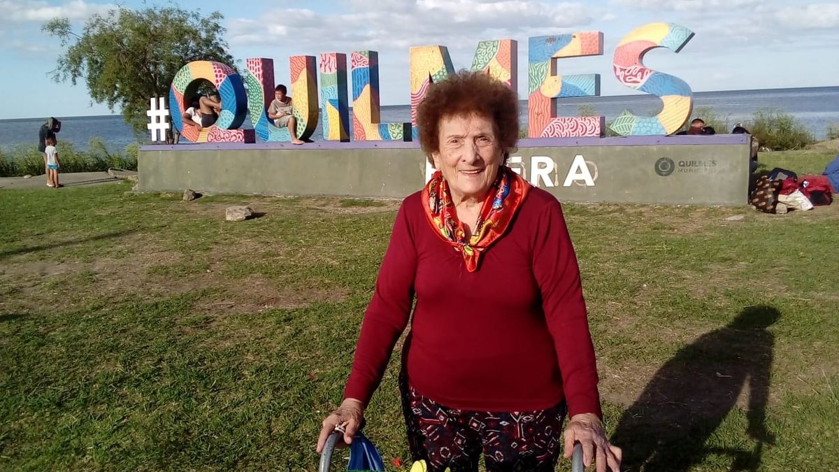 A los 100 años, Velia sorprende a todos con su lucidez intacta