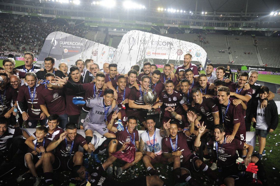Todas las fotos de Lanús campeón de la Supercopa Argentina
