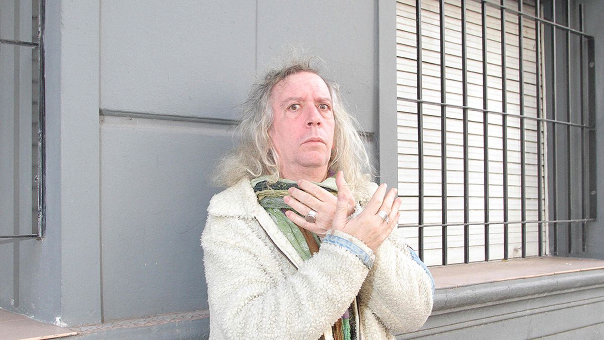 Peter Capusotto vuelve combatiendo al capital