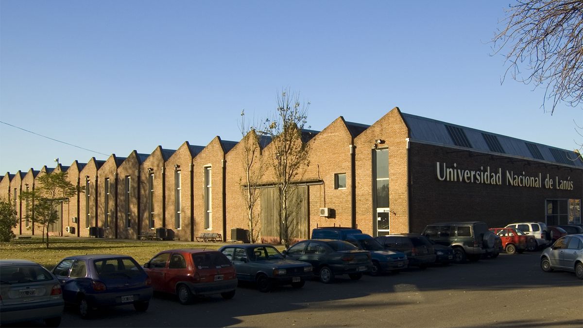 La UNLA celebra sus 20 años de actividades académicas