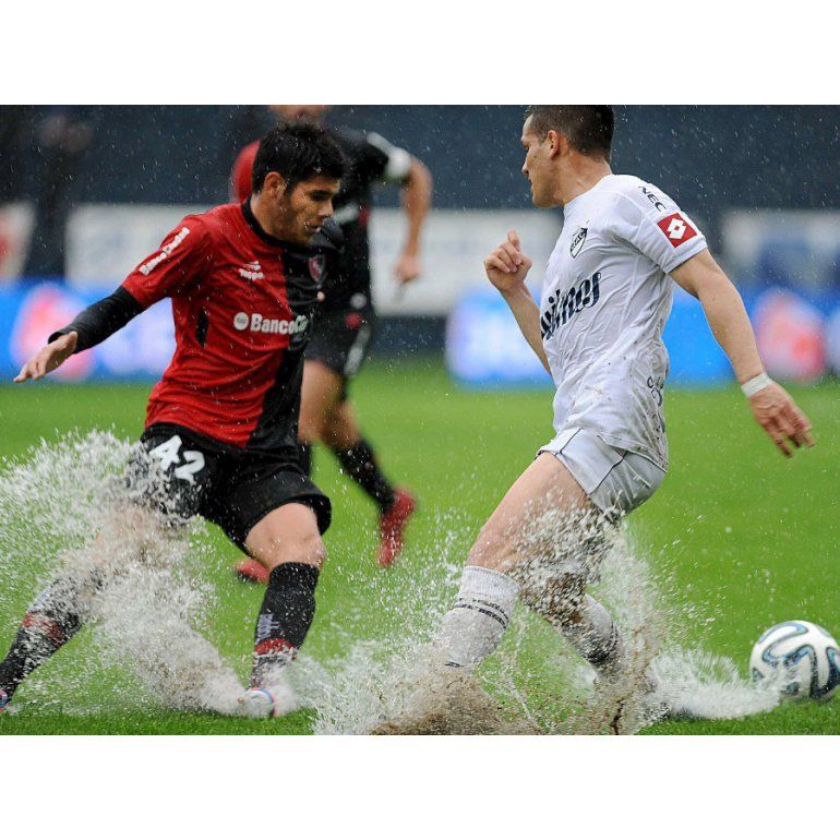 Bajo una tormenta, Quilmes sumó una unidad valiosa
