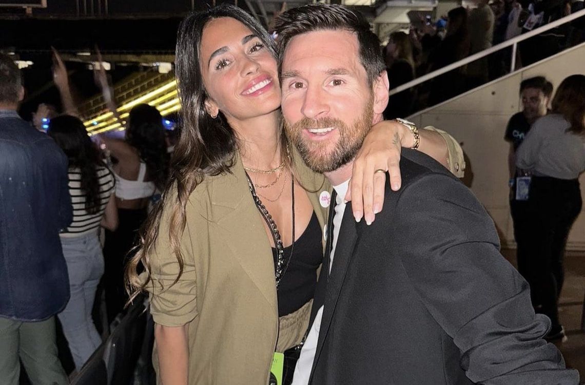 Lionel Messi y Antonela Roccuzzo fueron a ver Coldplay: el detrás de ...