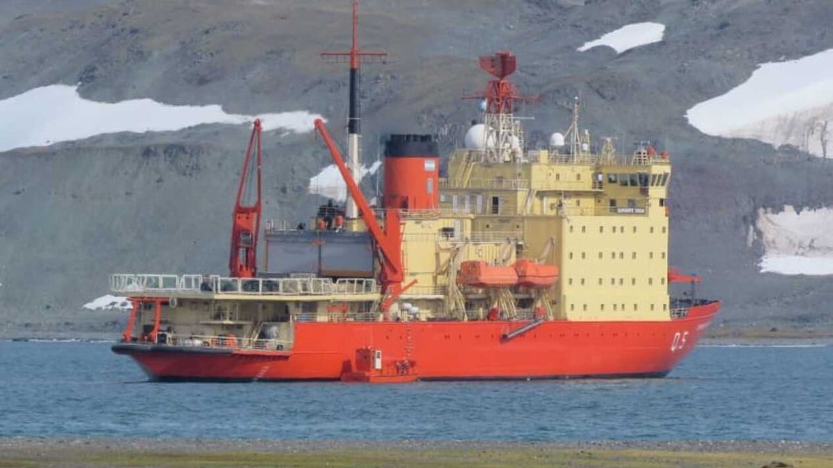 Antártida: reabastecimiento de la Base Científica Carlini