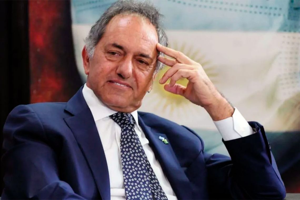 Daniel Scioli y empresarios argentinos en feria supermercadista de Brasil