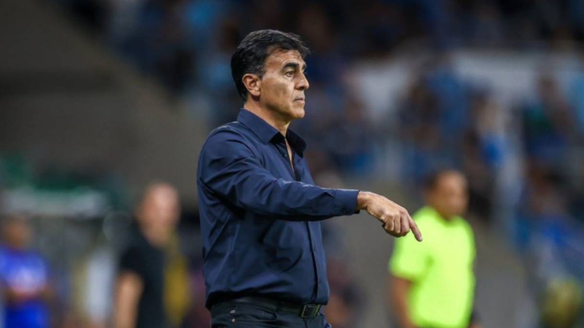 Gustavo Quinteros: del empate con Estudiantes a la expulsión de ...