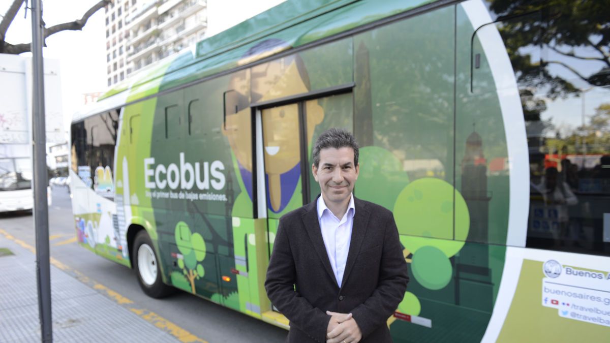 Así es el Ecobus, el colectivo híbrido que presentó la Ciudad