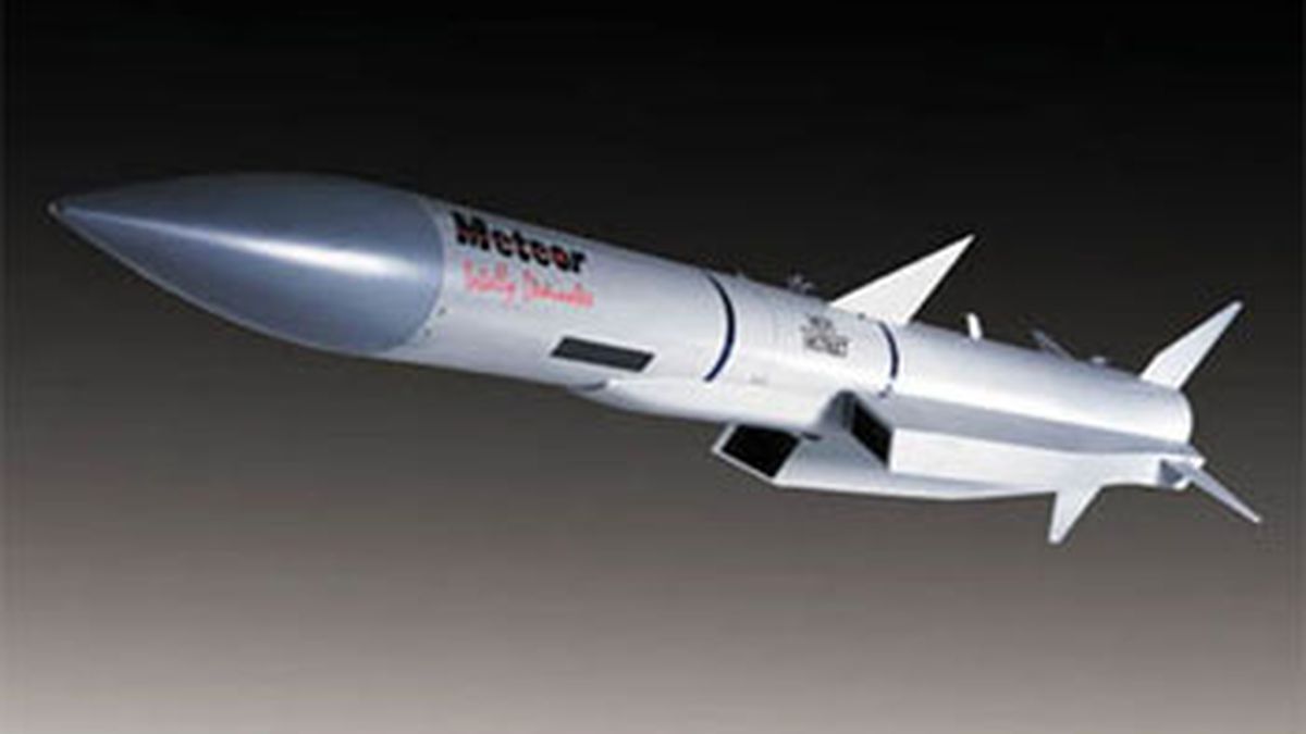 Insólito: encuentran misil abandonado a la vera de una ruta en Zárate