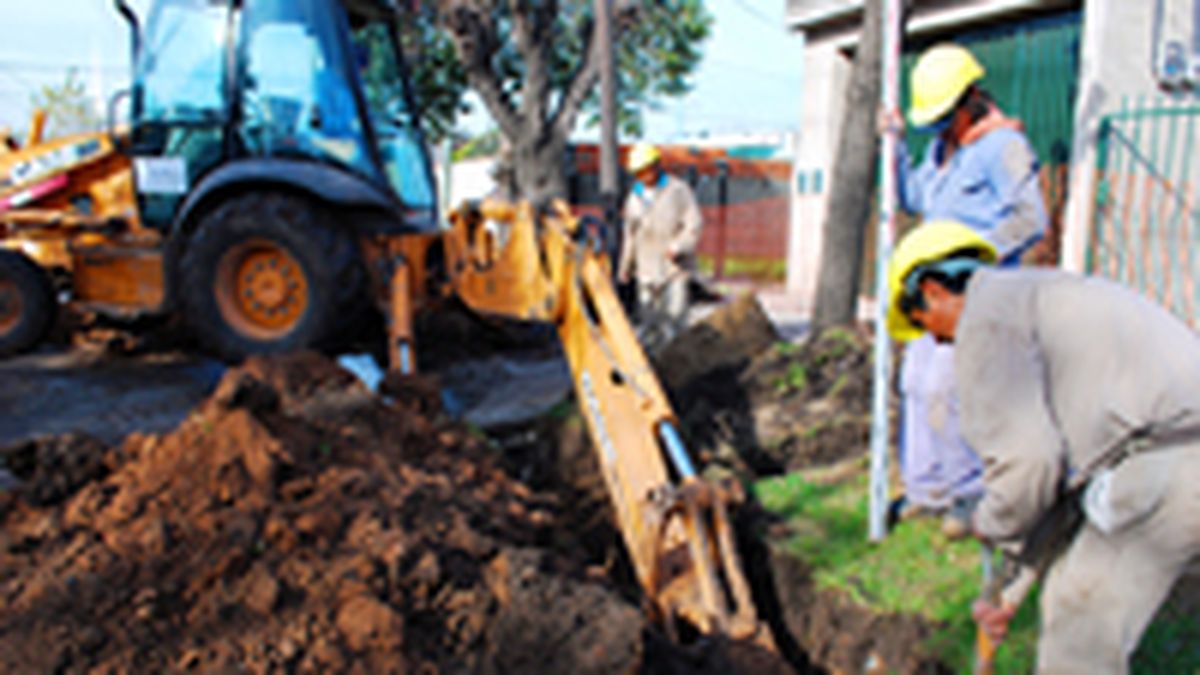 Inauguran red cloacal en Almirante Brown