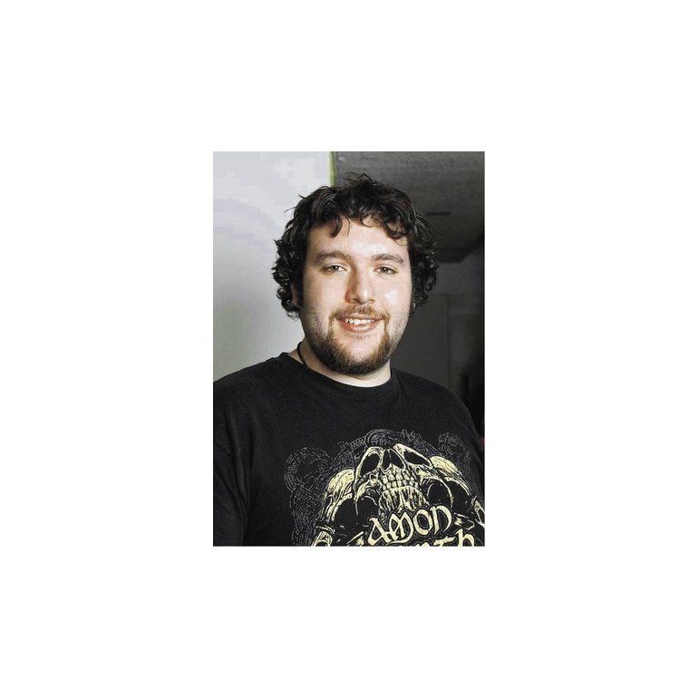 Dan de alta a hombre que sobrevive al virus de la rabia