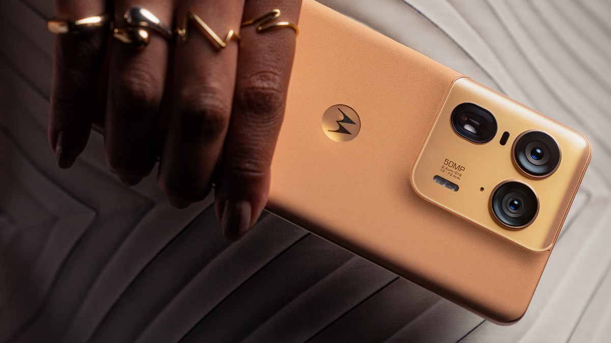 motorola edge 50 ultra y los moto buds ya disponibles en Argentina