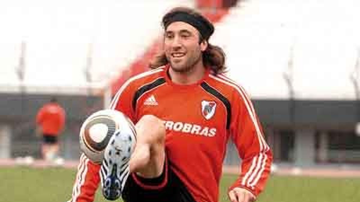 Los tanques apuntan a Pavone