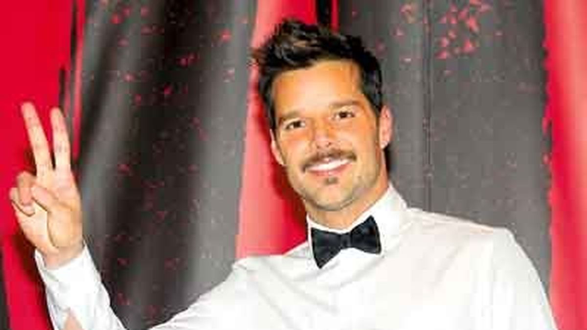 RICKY MARTIN AHORA ES EL CHE PUEBLO