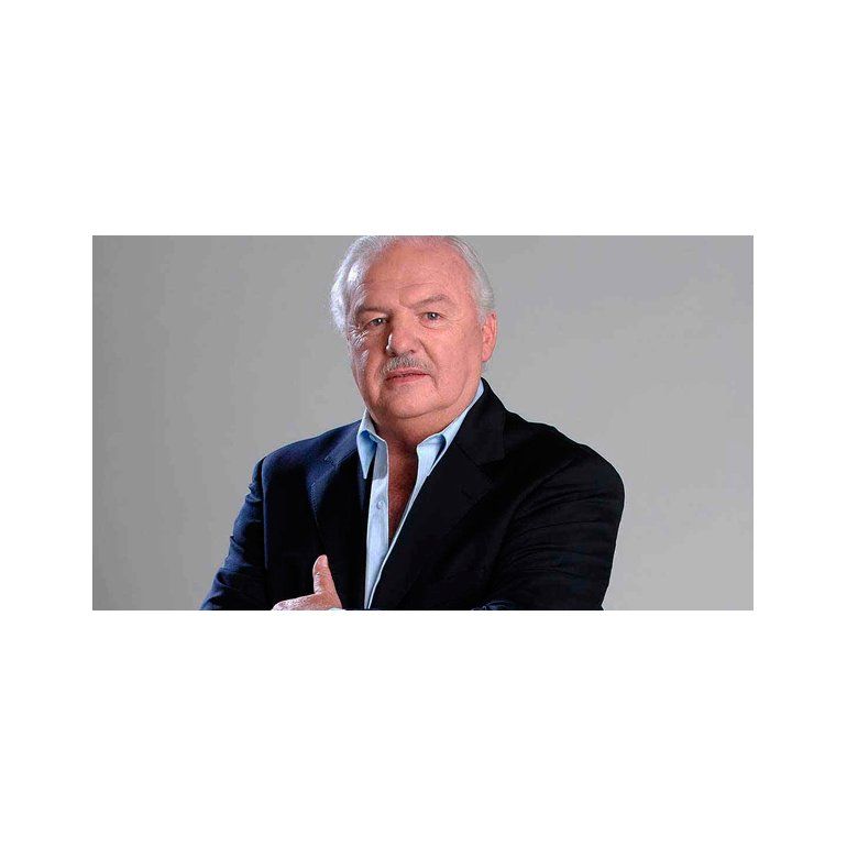 Fernando Niembro, la única cara no militar que apareció en TV