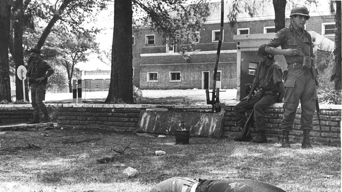 Copamiento de La Tablada: prisión perpetua para el exgeneral Alfredo ...