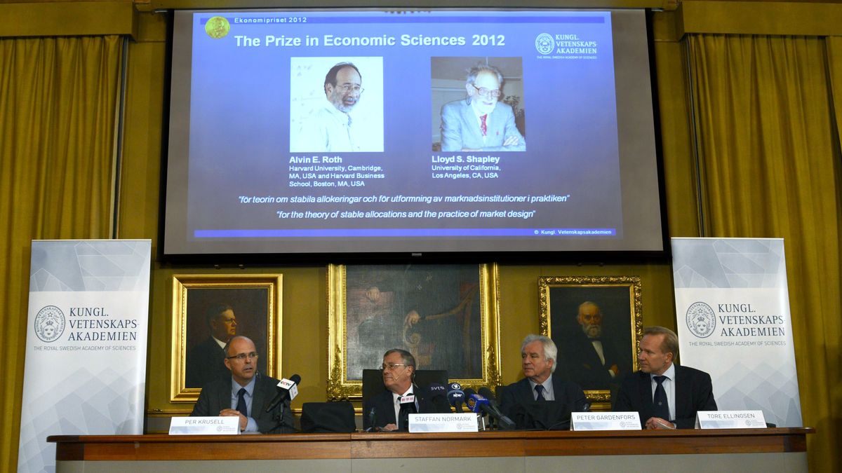 El premio Nobel de Economía fue para dos norteamericanos