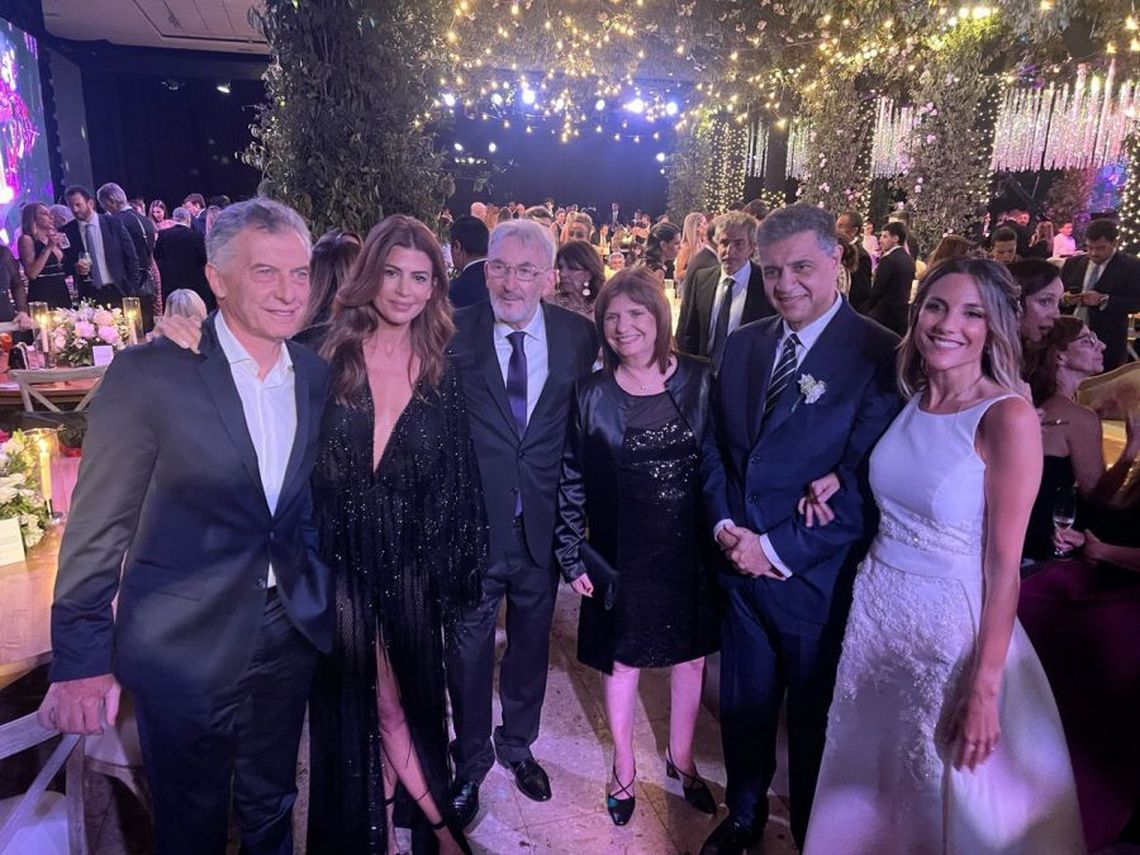 Jorge Macri y María Belén Ludeña se casaron en La Rural