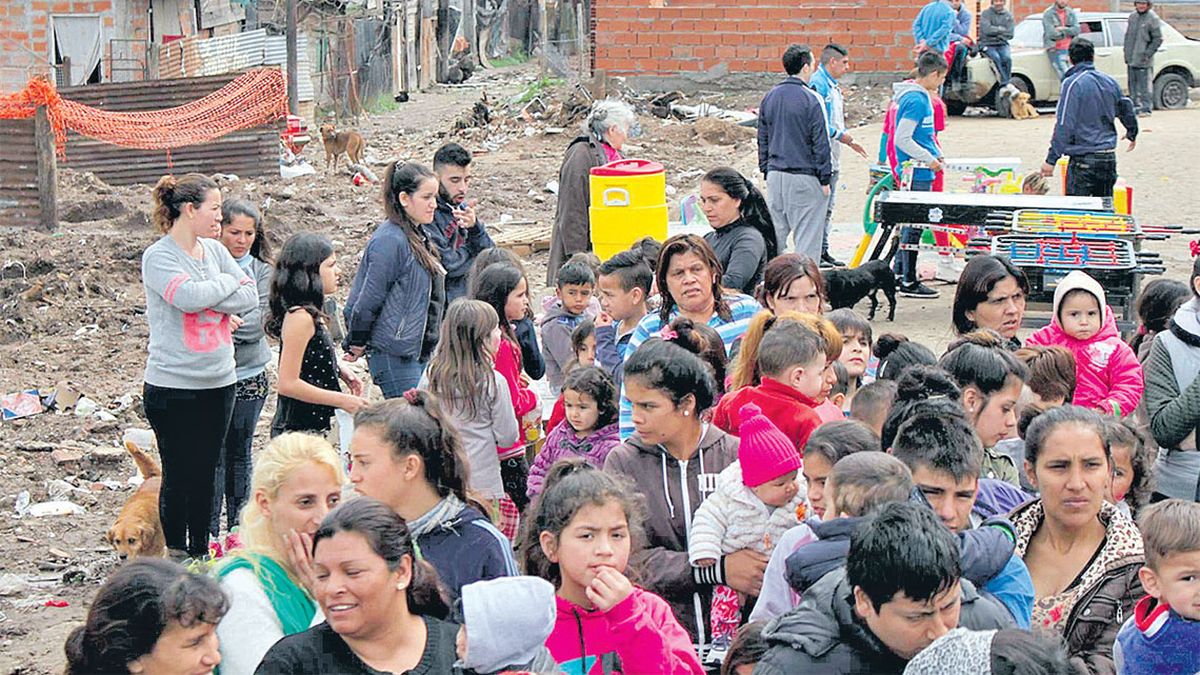 Tres de Febrero: una cruzada solidaria en Fuerte Apache