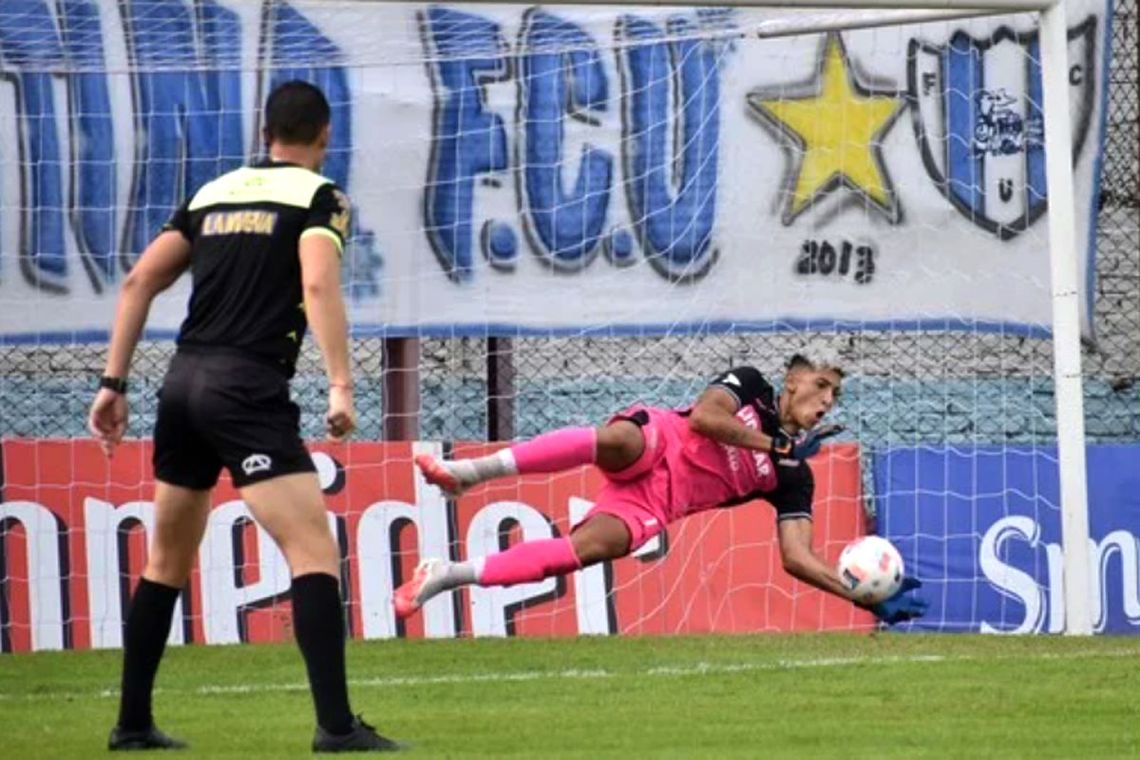 Un chico de 19 años es el cuarto refuerzo de Boca