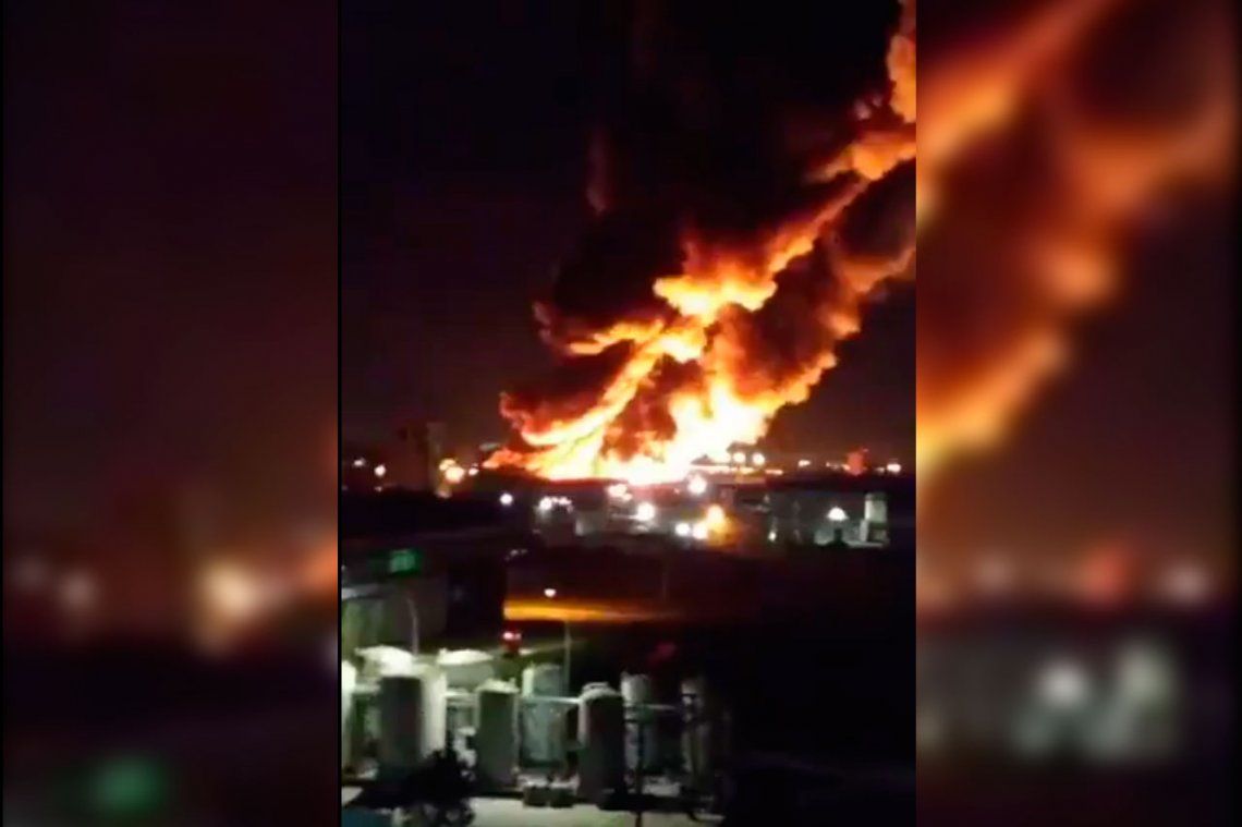 Impactantes videos del voraz incendio en Garín