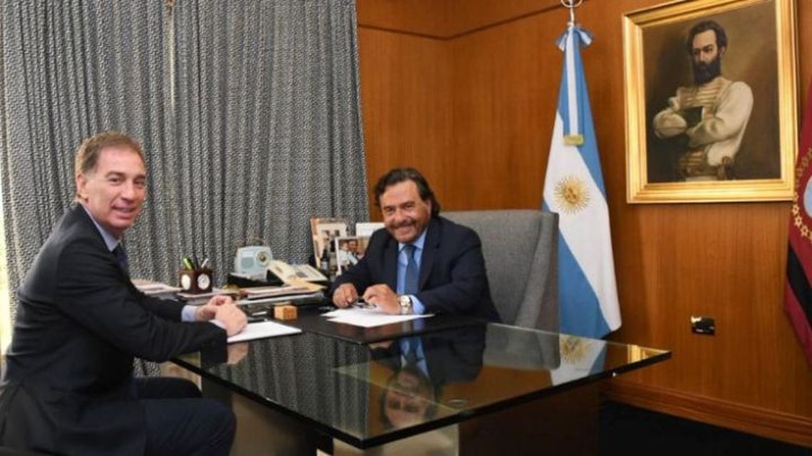 El Gobierno reactiva la mesa política: busca blindar la reforma laboral