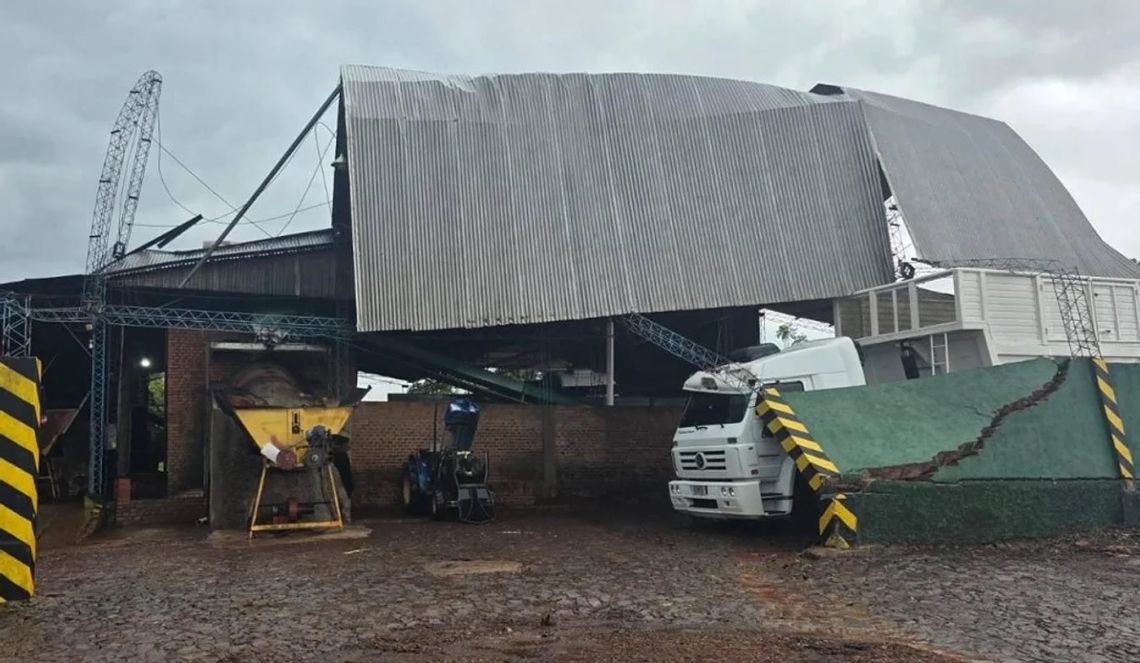 Dos tornados dejaron severos destrozos en Misiones y el sur de Brasil