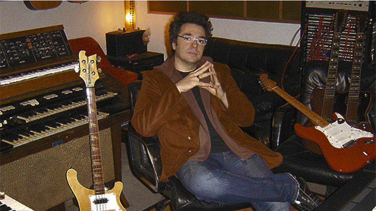 Lito Vitale: En momentos siniestros aparece la luz del arte