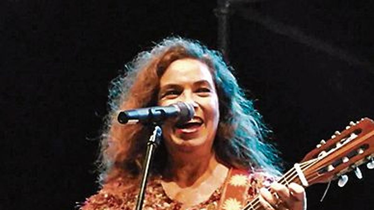 SANDRA MIHANOVICH, ACUSTICA