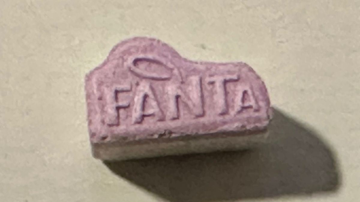 Recoleta: detienen a dealer brasileño con más de 500 pastillas de éxtasis