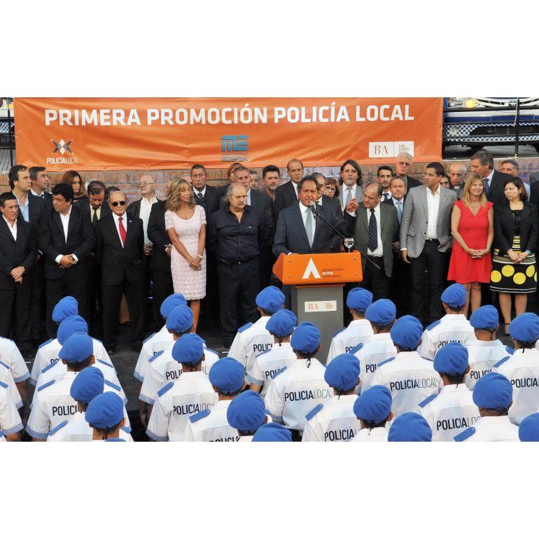 Policía Local ya patrulla las calles de Ezeiza