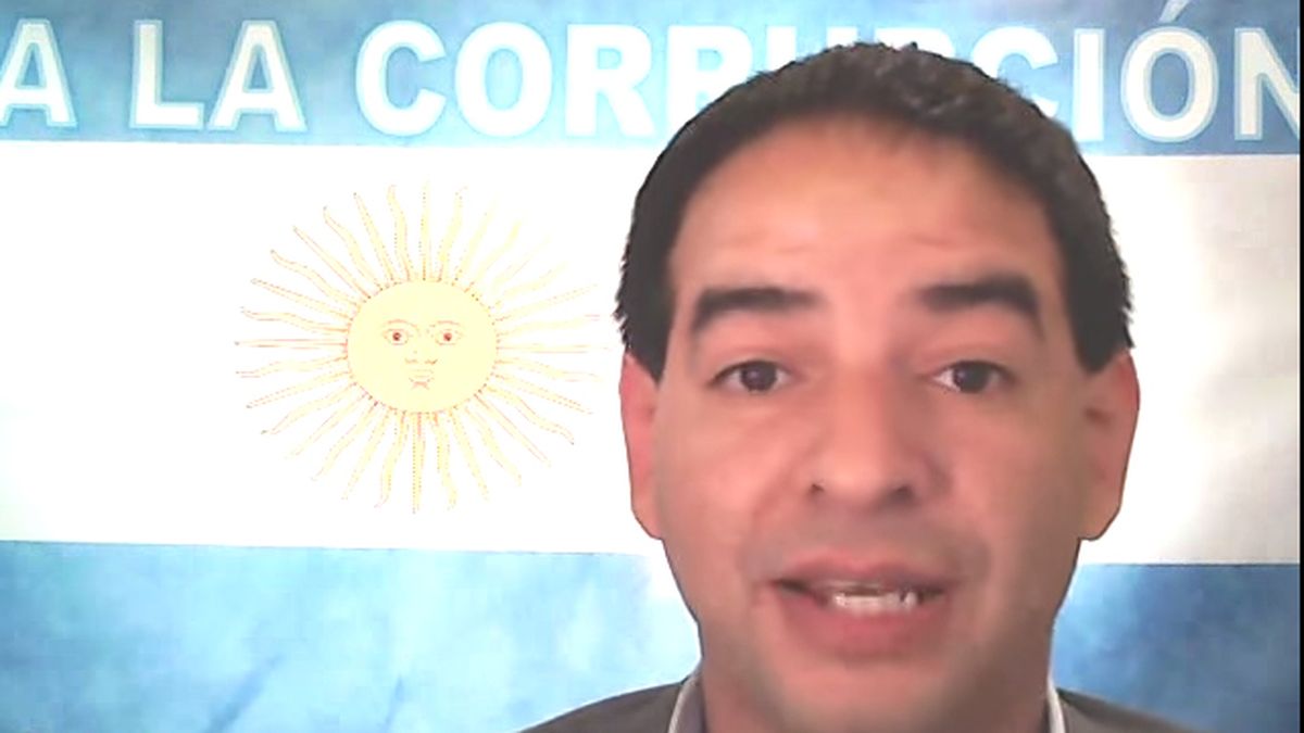 Quién es el abogado que subió la foto de Nisman muerto