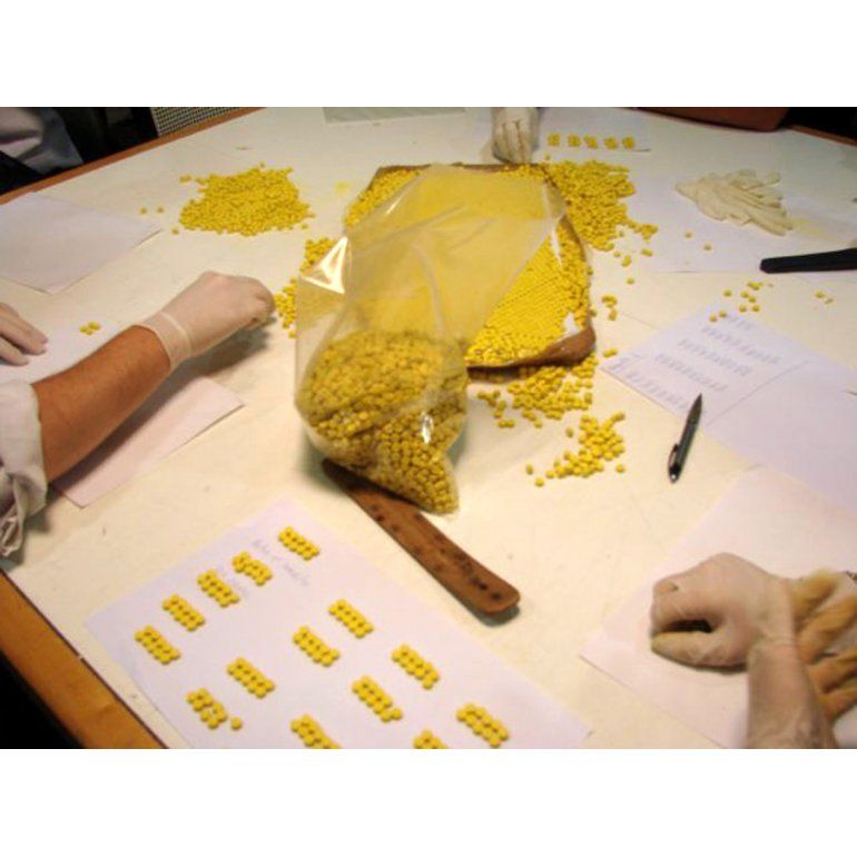 Incautan 30 mil pastillas de éxtasis en Ezeiza